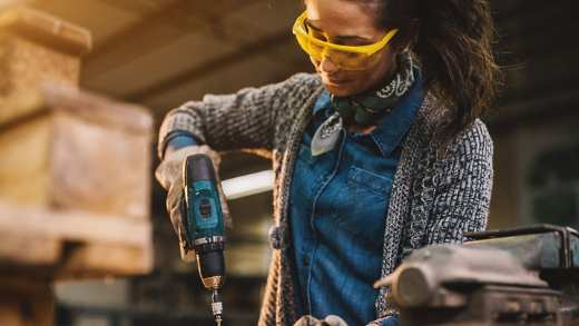 Latest Aviva Fraud Report calls for Online Safety Bill to include ...