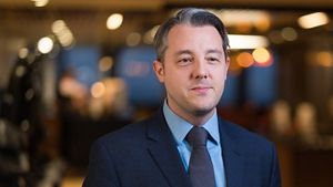 Contact us | Commercial and infrastructure finance - Aviva Investors